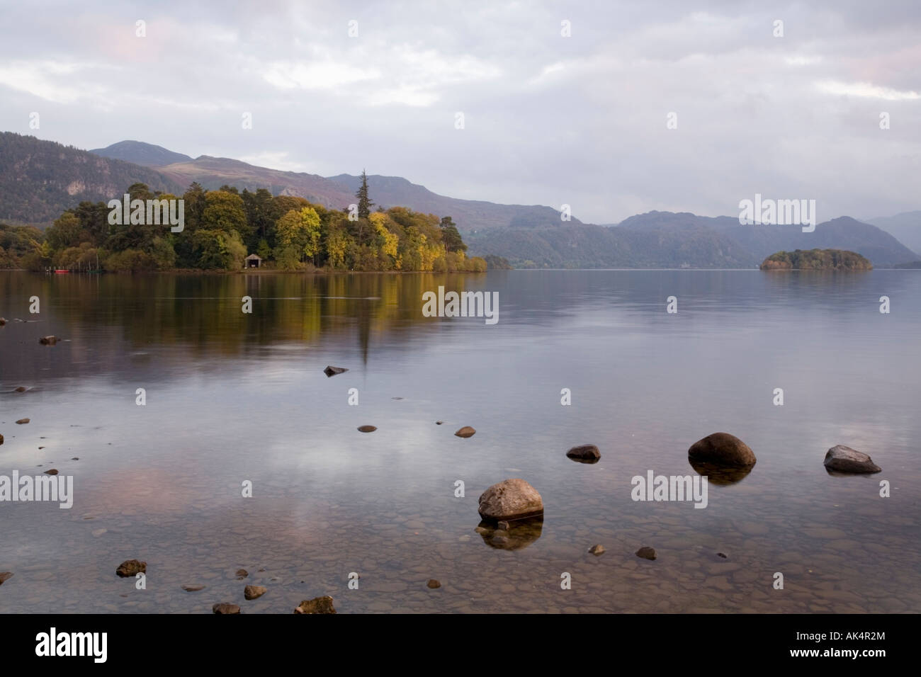 St herberts island derwent water hi-res stock photography and images ...