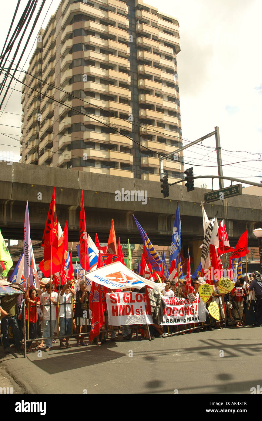Protest on the streets of Manila Stock Photo - Alamy