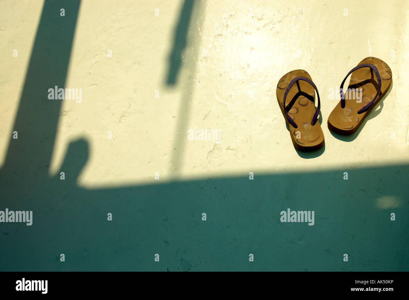 Flip flops in the sun Stock Photo - Alamy
