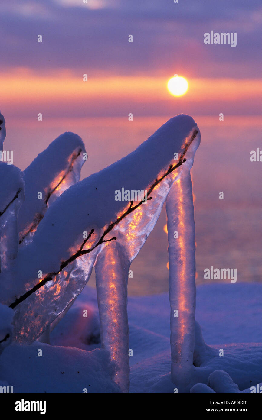 Sunrise icicles hi-res stock photography and images - Alamy