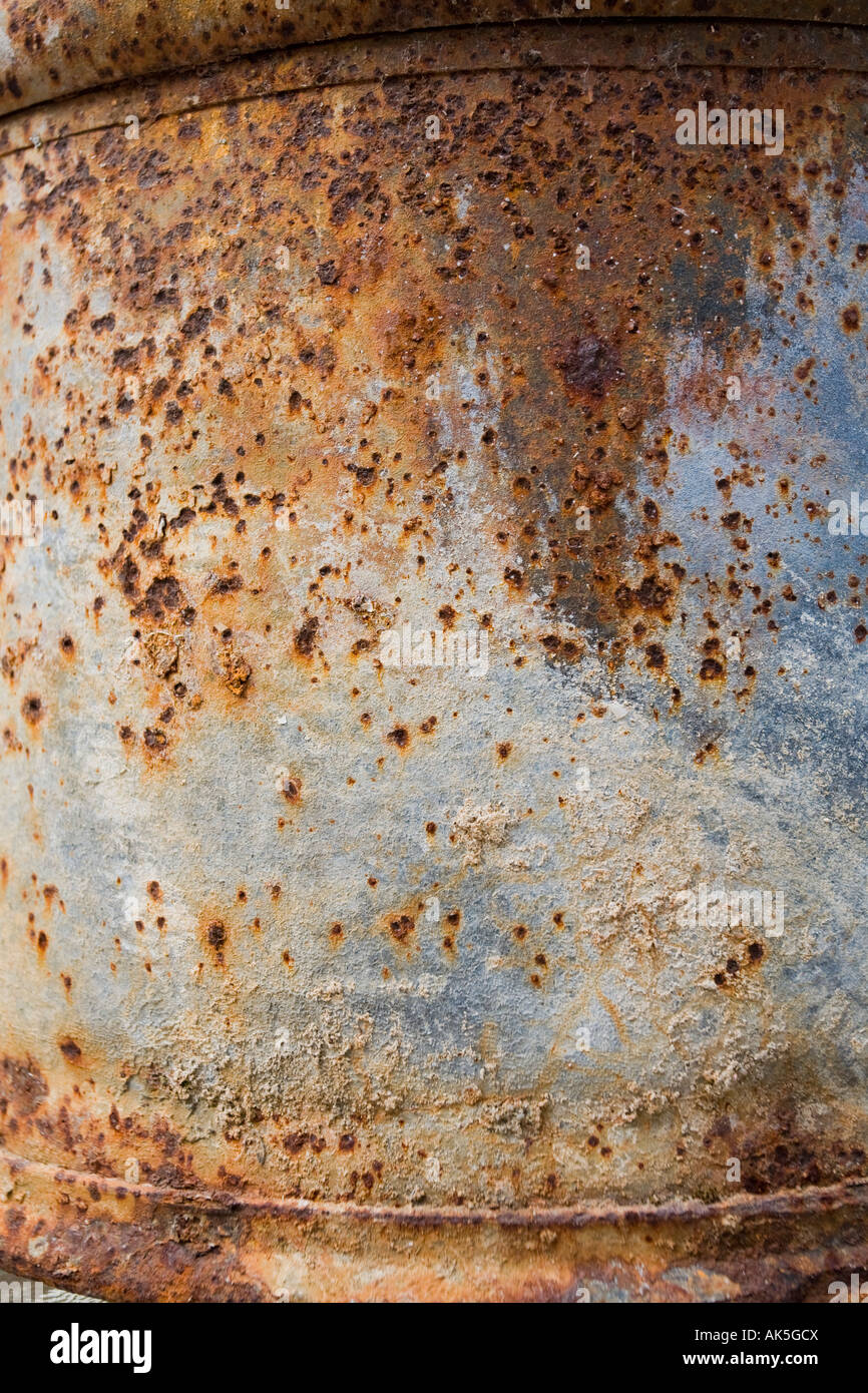 Rusty metal tub Stock Photo - Alamy