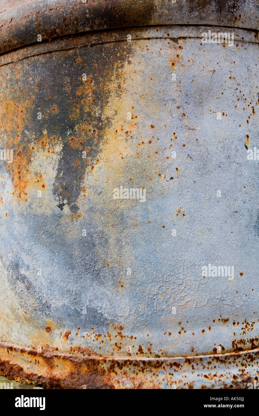 Rusty old tub Stock Photo - Alamy