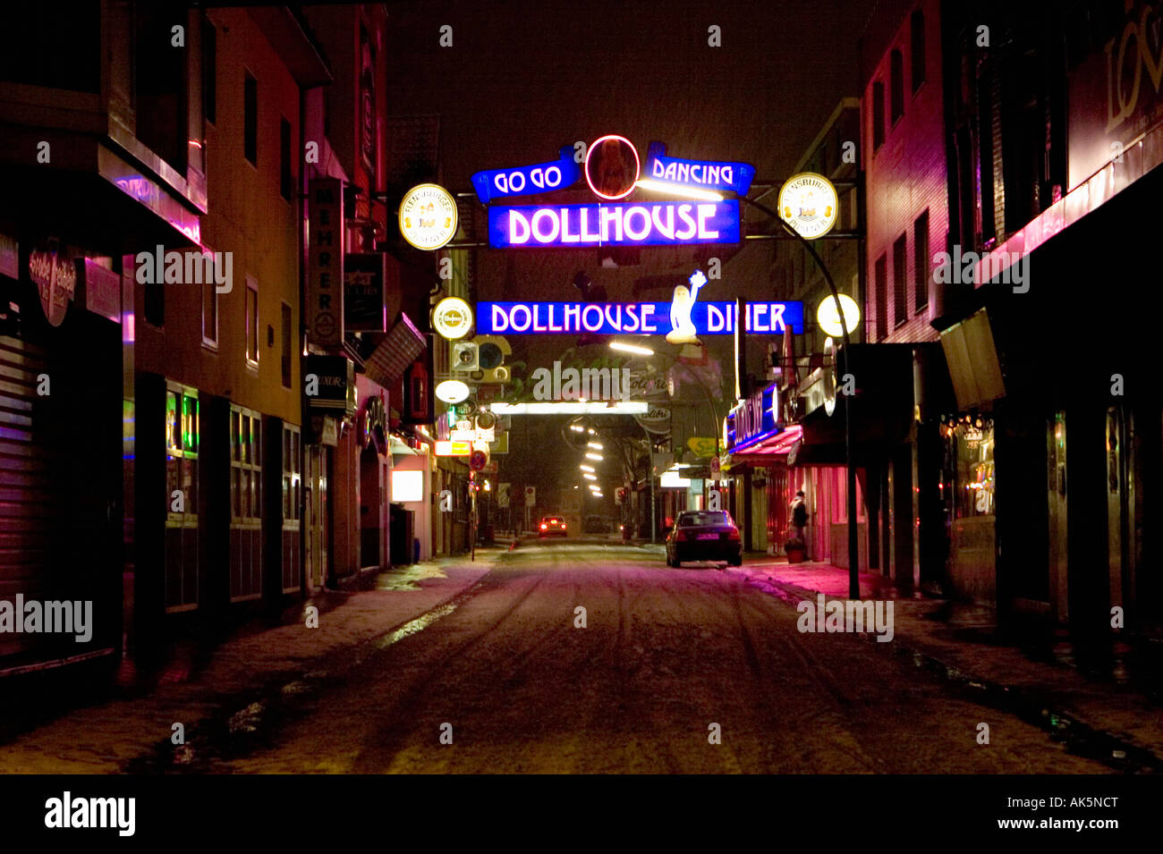 Hamburg reeperbahn hi-res stock photography and images - Alamy