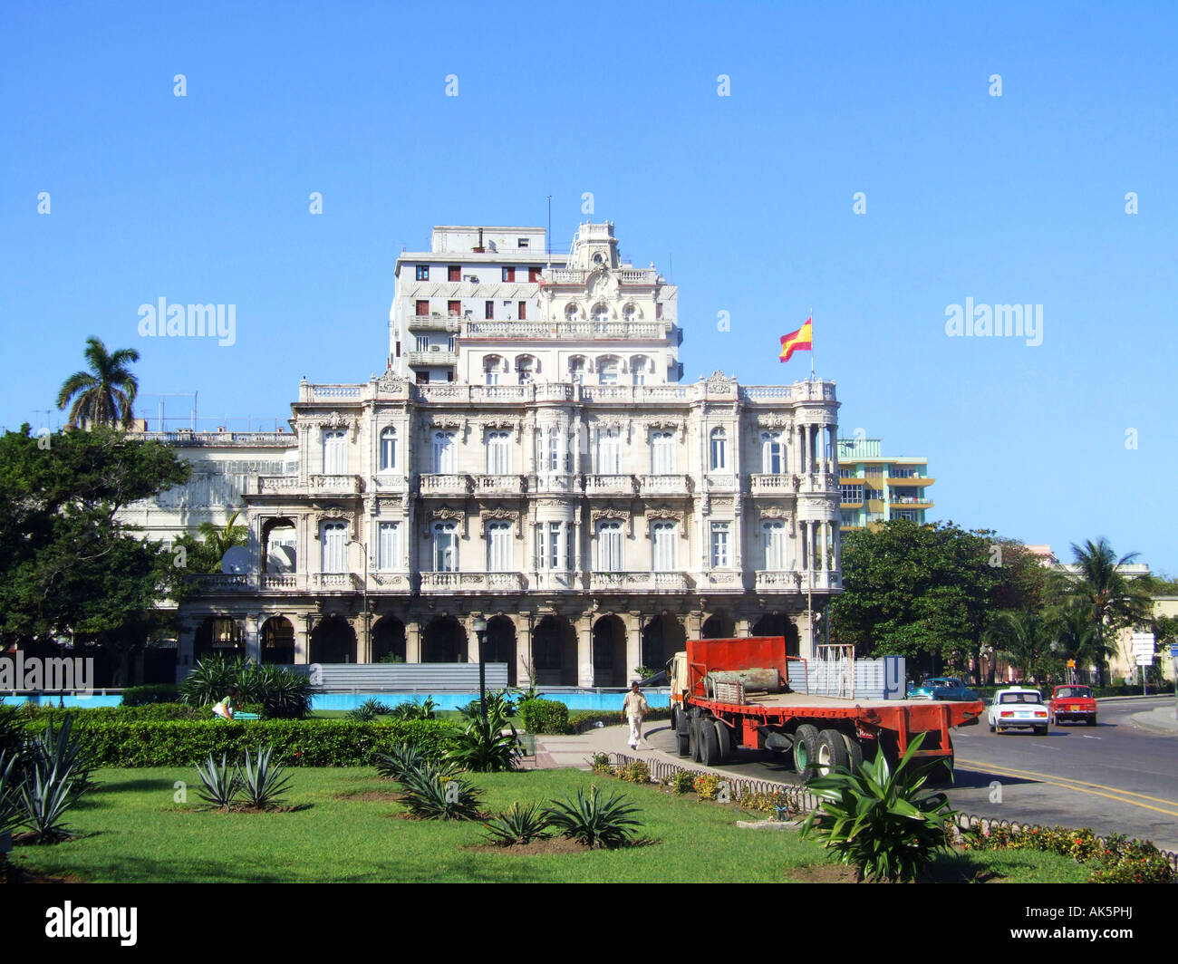 Spanish embassy havana hi-res stock photography and images - Alamy