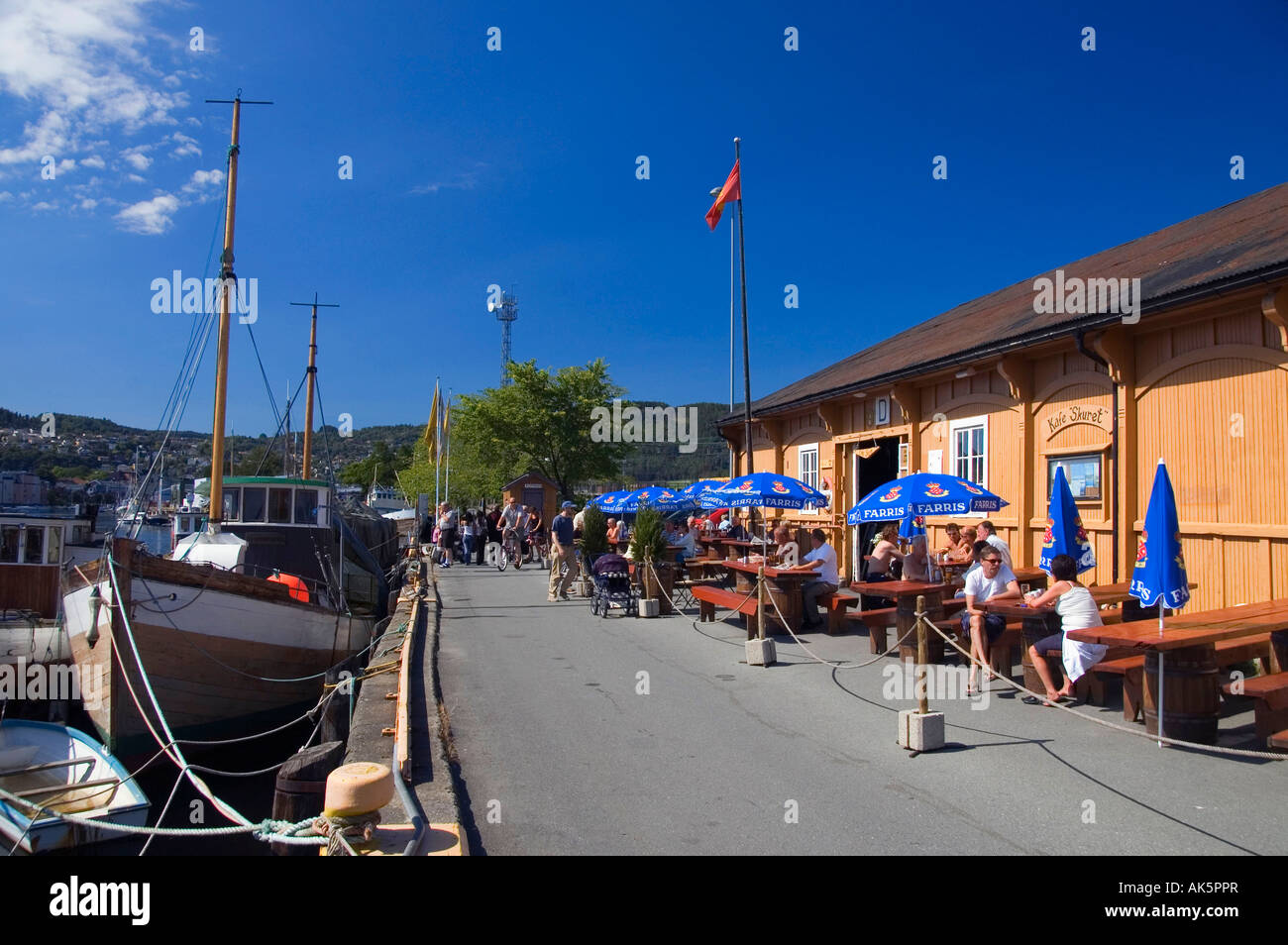 Trondheim, Pavement cafe Stock Photo - Alamy