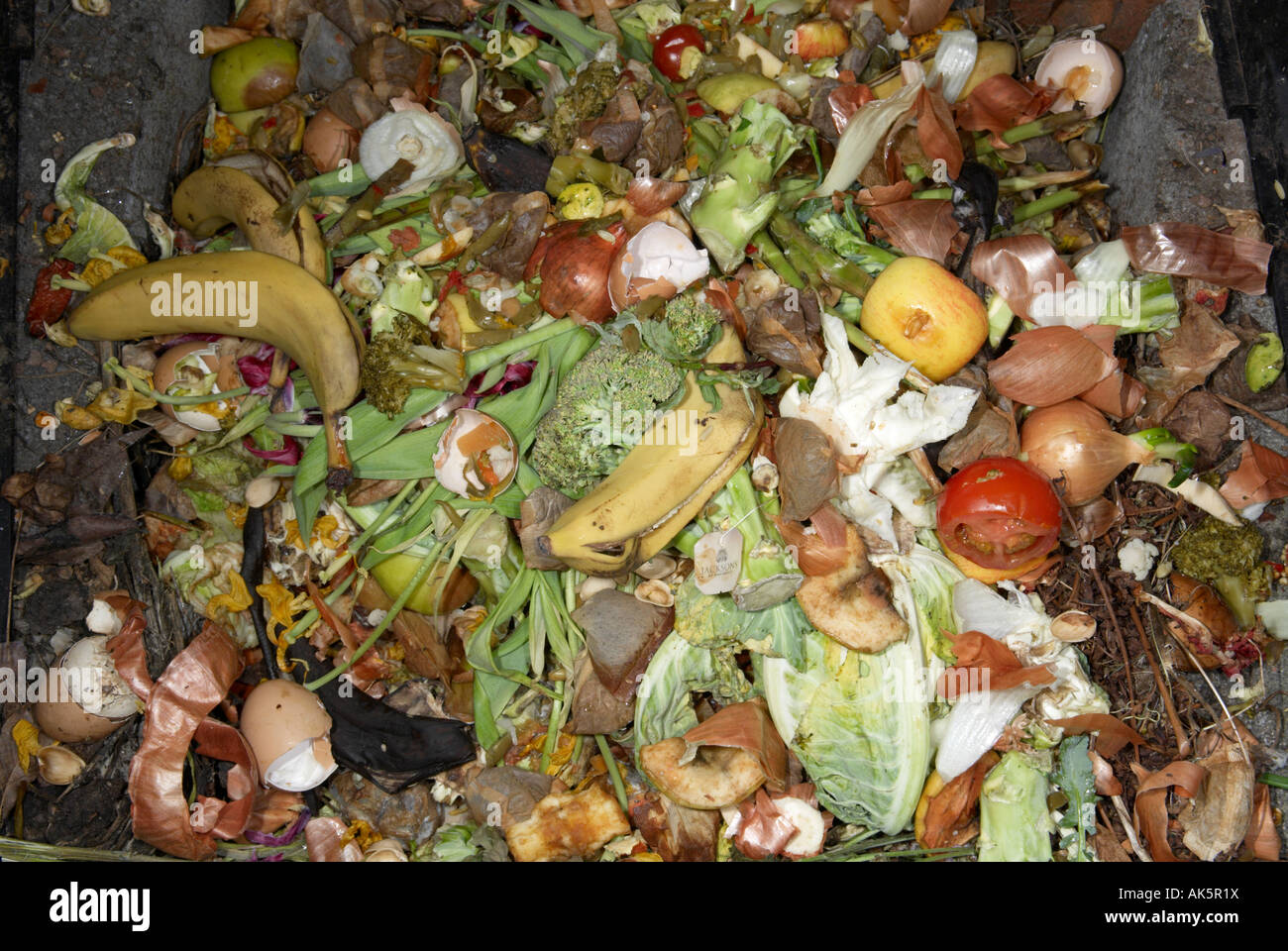 Fresh compost in compost bin at home Stock Photo - Alamy