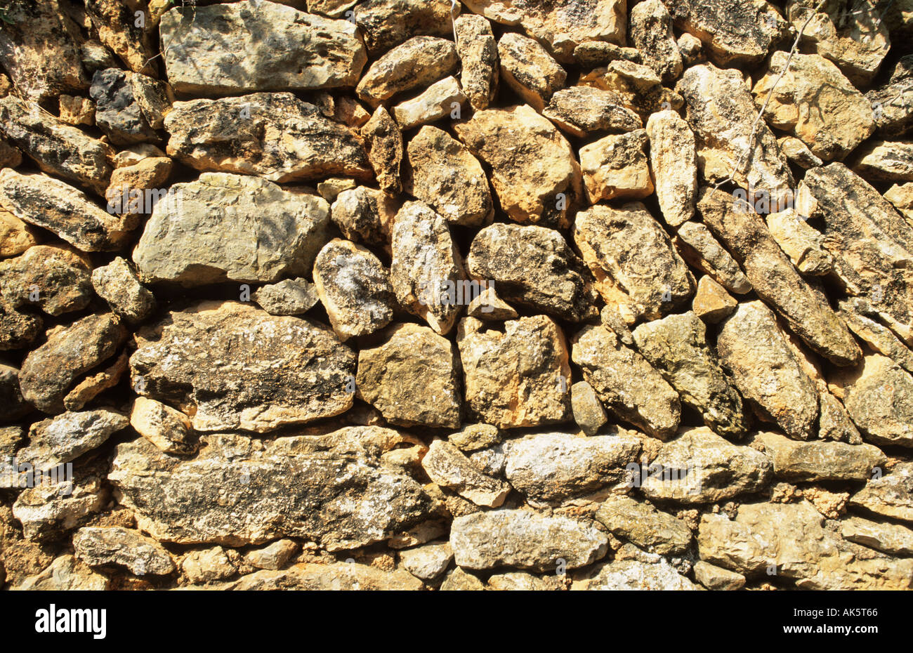 Dry stone wall ibiza hi-res stock photography and images - Alamy