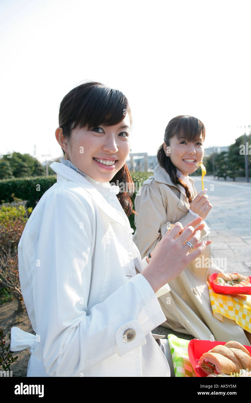 Portrait japanese office workers hi-res stock photography and images ...