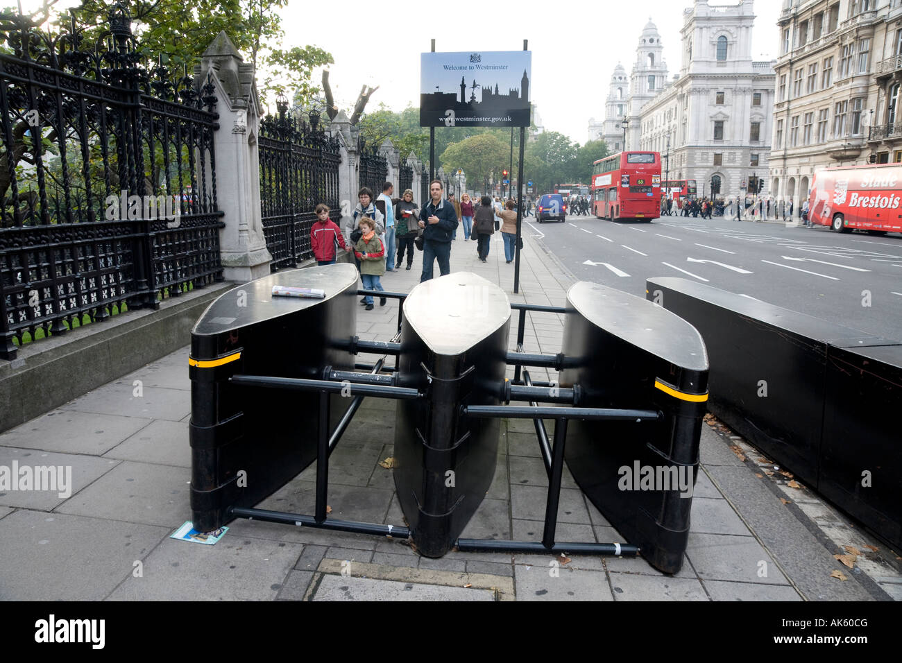 London security at Parliament Westminster anti terrorism measures ...