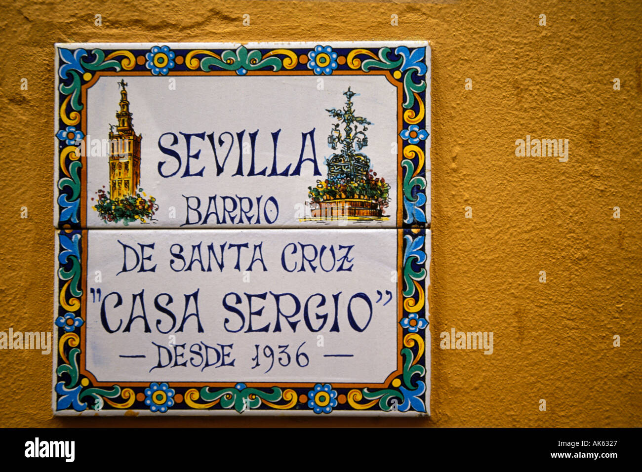 Spain, Seville, Barrio Santa Cruz Stock Photo - Alamy