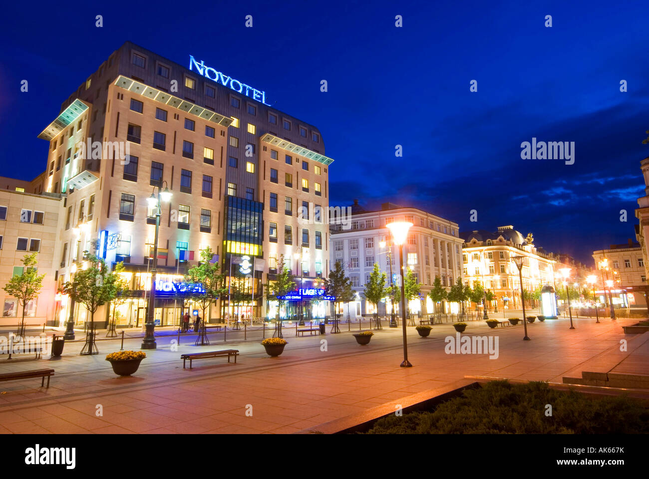 Hotel Novotel / Vilnius Stock Photo - Alamy