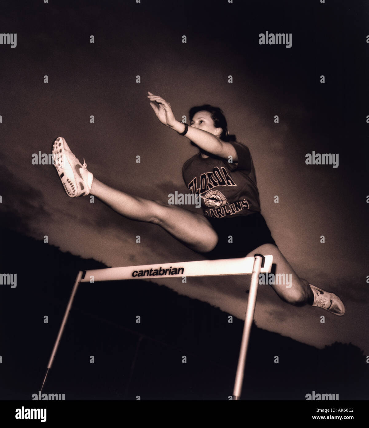 Female hurdler hi-res stock photography and images - Alamy