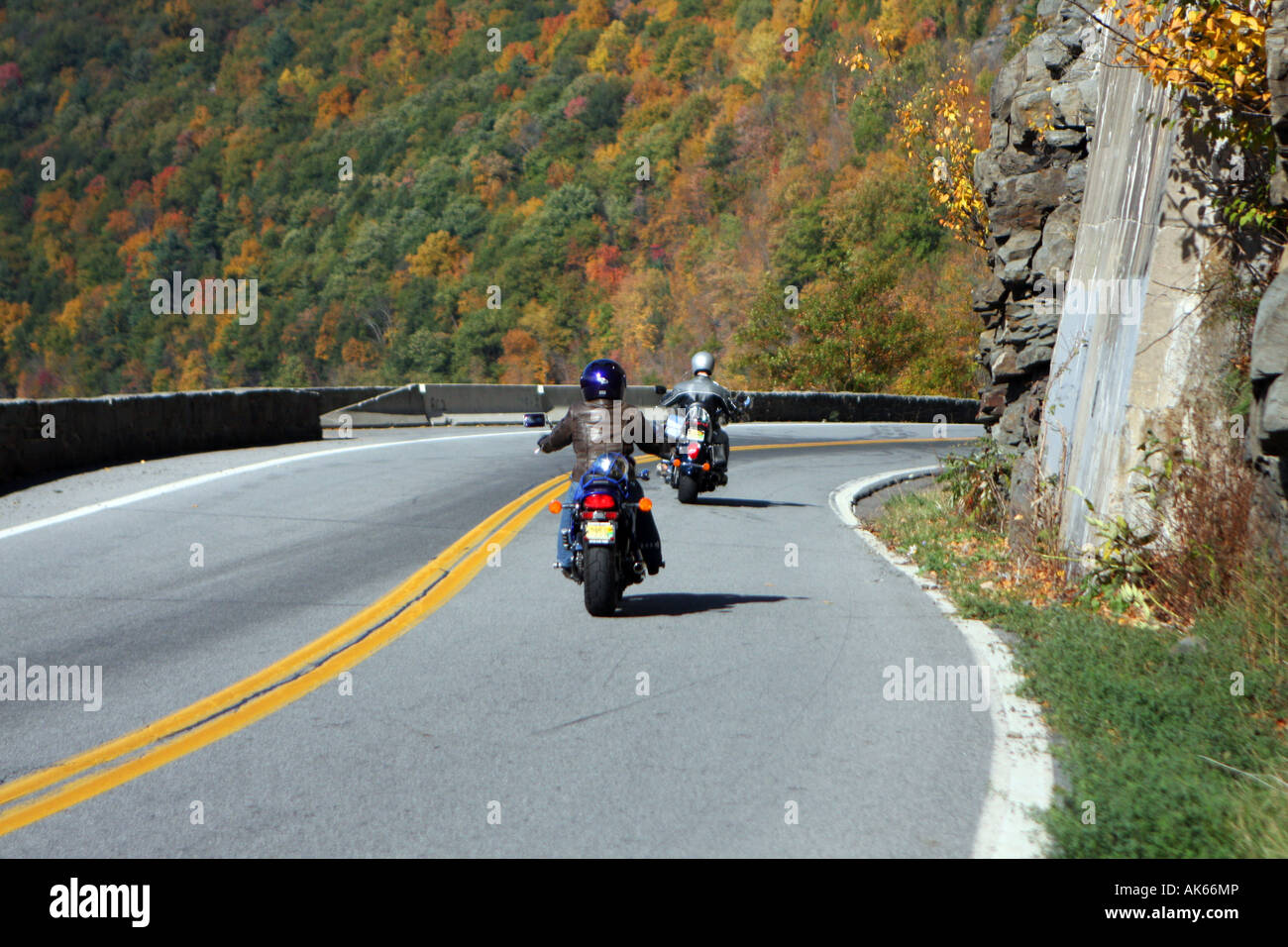 Two motorcycles hi-res stock photography and images - Alamy