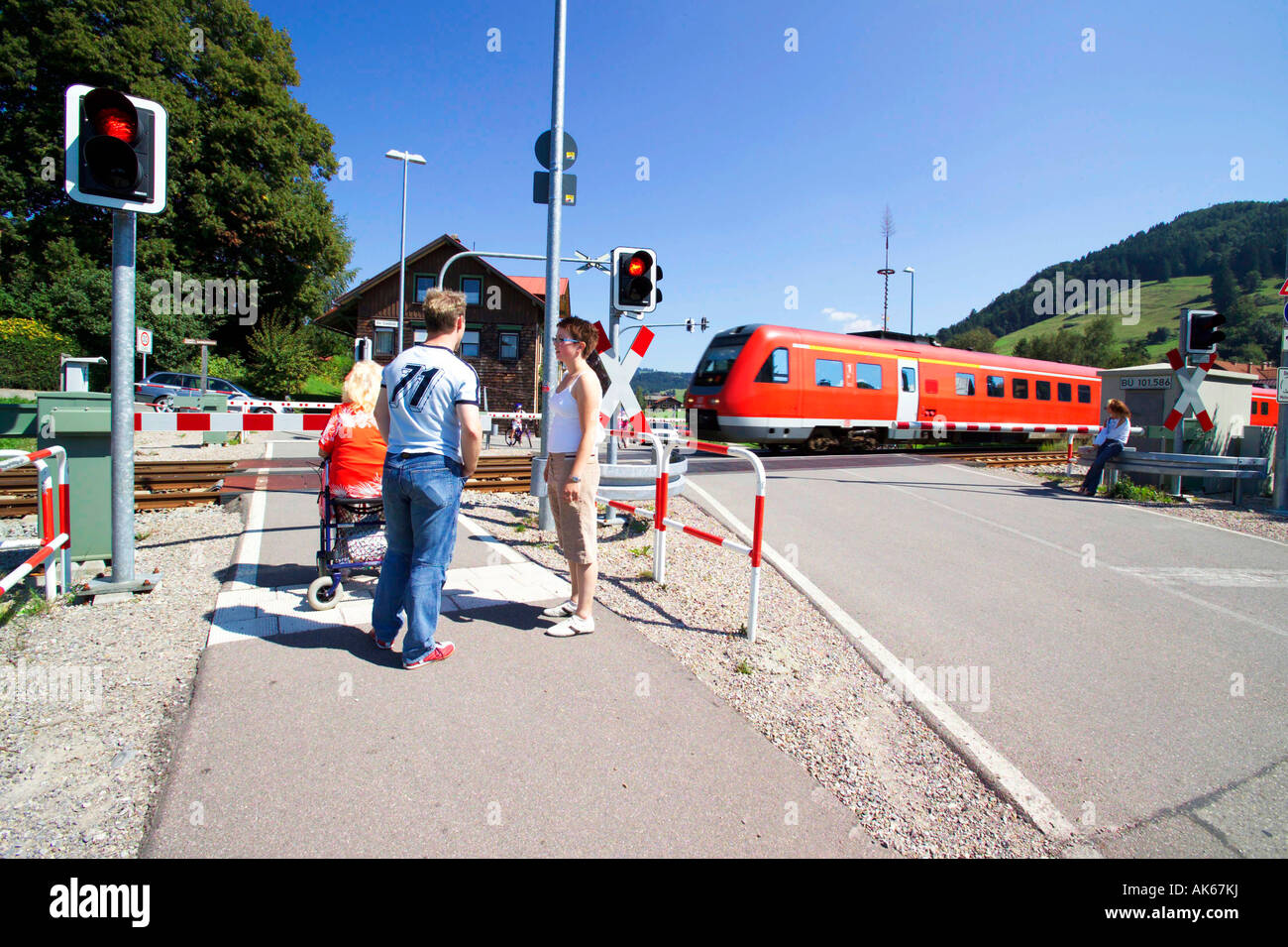 Railway level crossing Stock Photo - Alamy