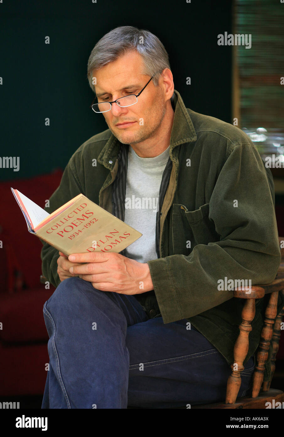 20th century poetry hi-res stock photography and images - Alamy