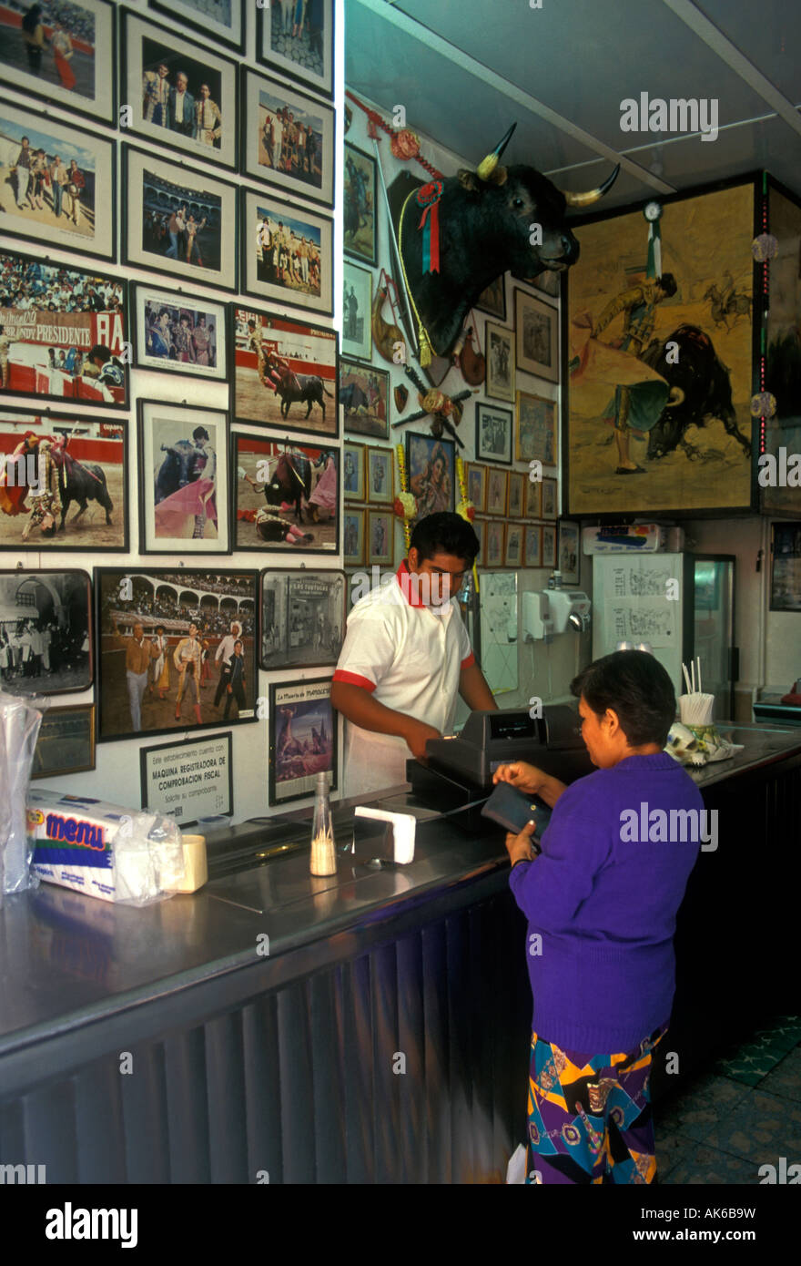 Mexican people, waiter, server, Mexican restaurant, Mexican food and ...