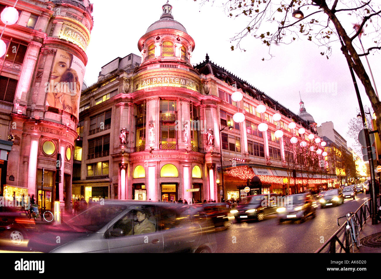 Paris France, Department Stores le Printemps Department Store Grands ...