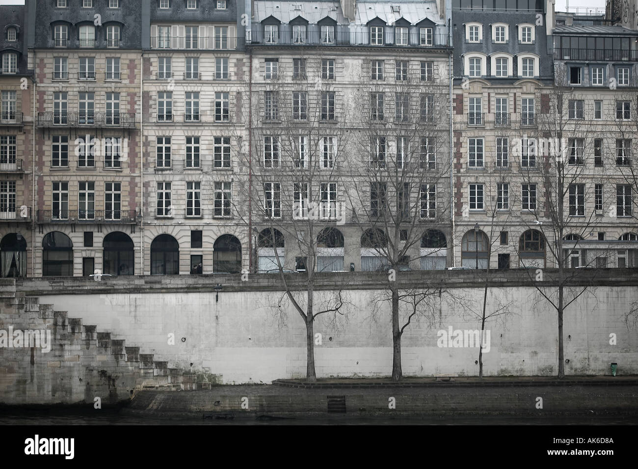 Paris apartments staircase hi-res stock photography and images - Alamy