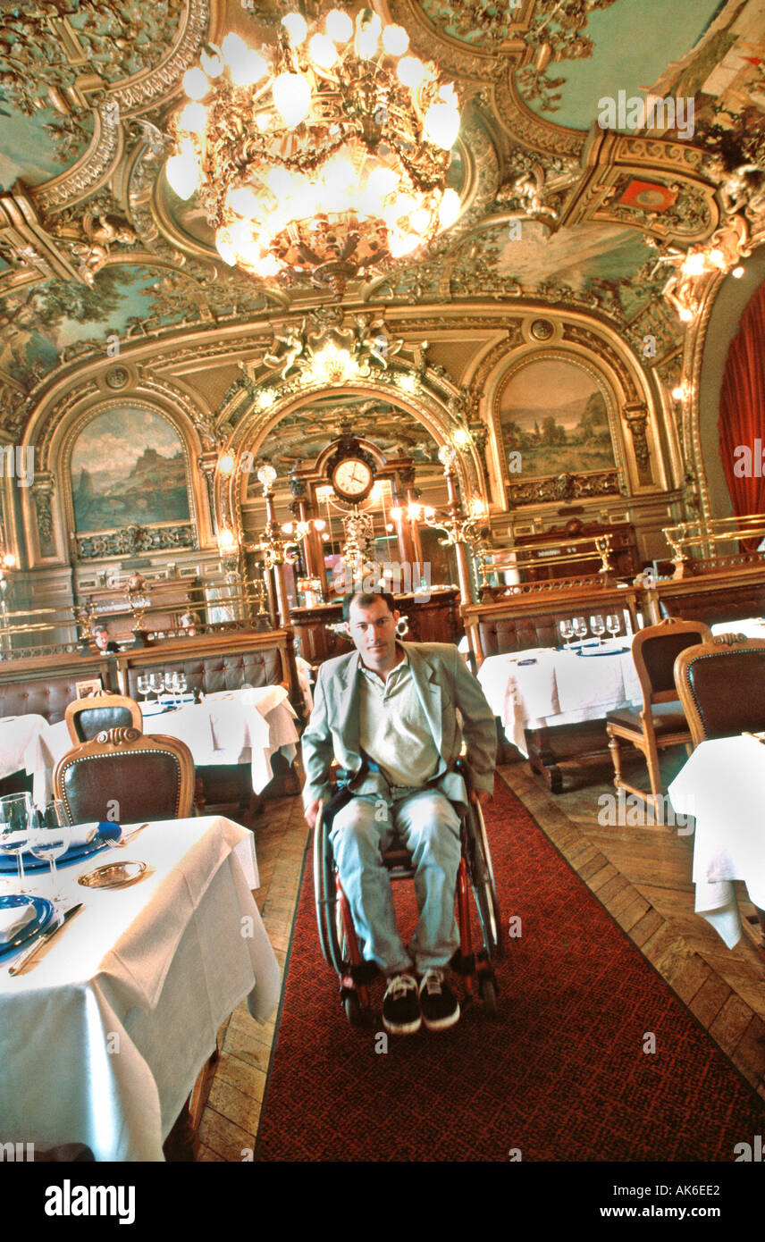 Wheelchair paris disability hi-res stock photography and images - Alamy