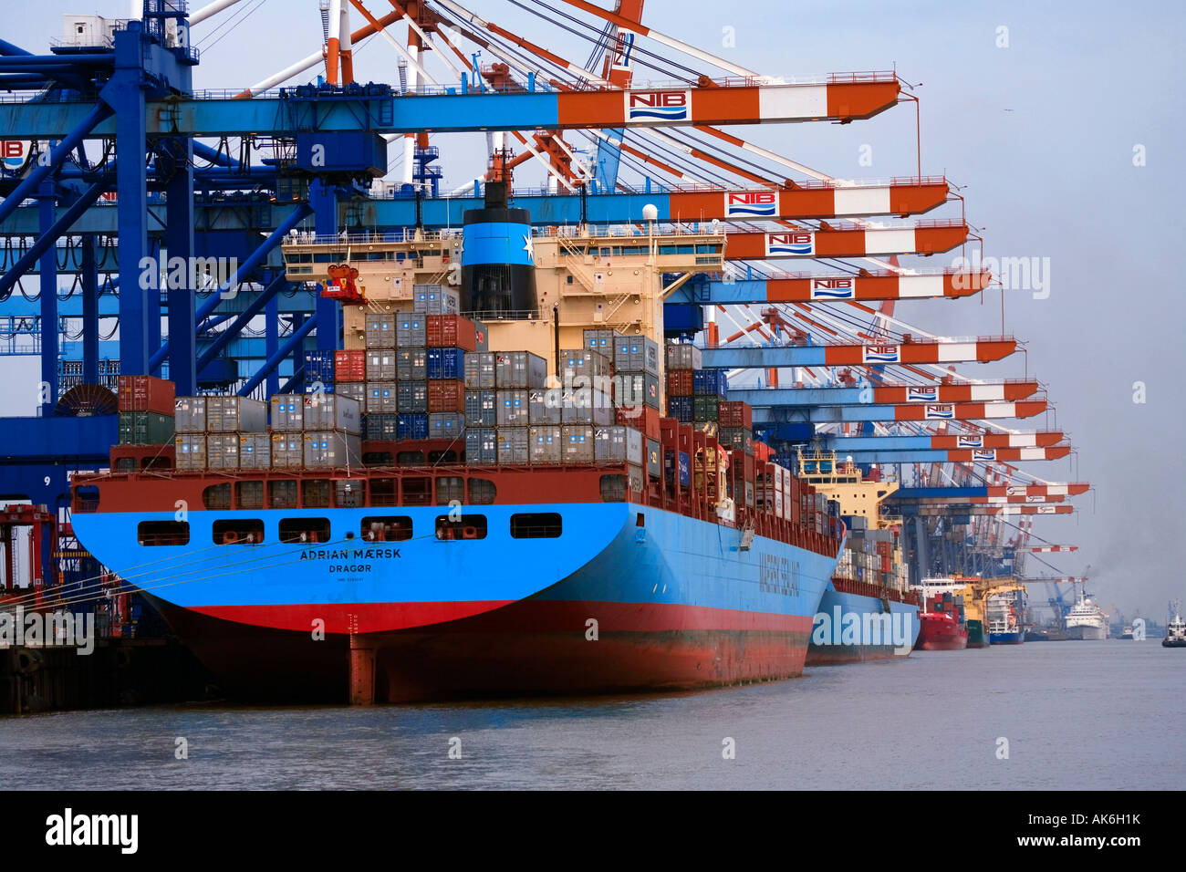 Container ship / Bremerhaven Stock Photo - Alamy