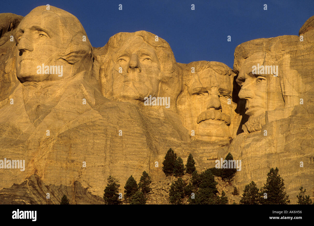 Heads monument mount rushmore presidents hi-res stock photography and ...