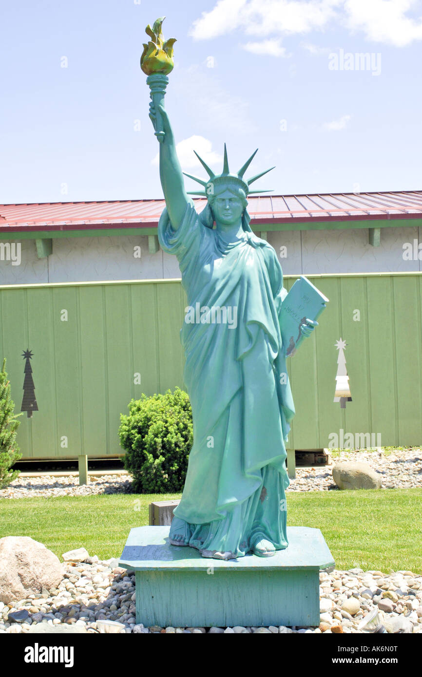 The Statue of Liberty. A model of the original at Bronner's Christmas ...