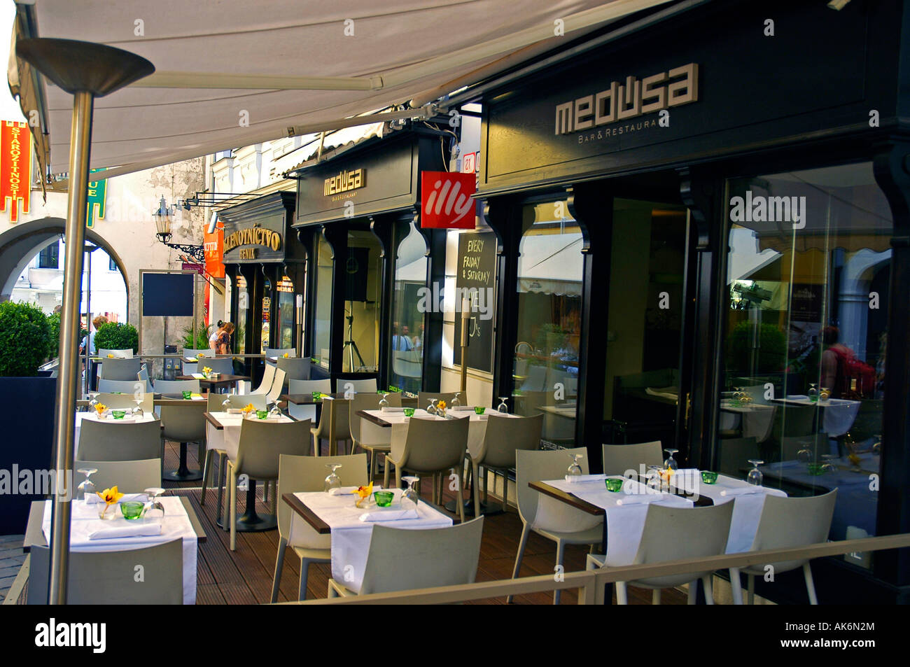 Medusa restaurant hi-res stock photography and images - Alamy