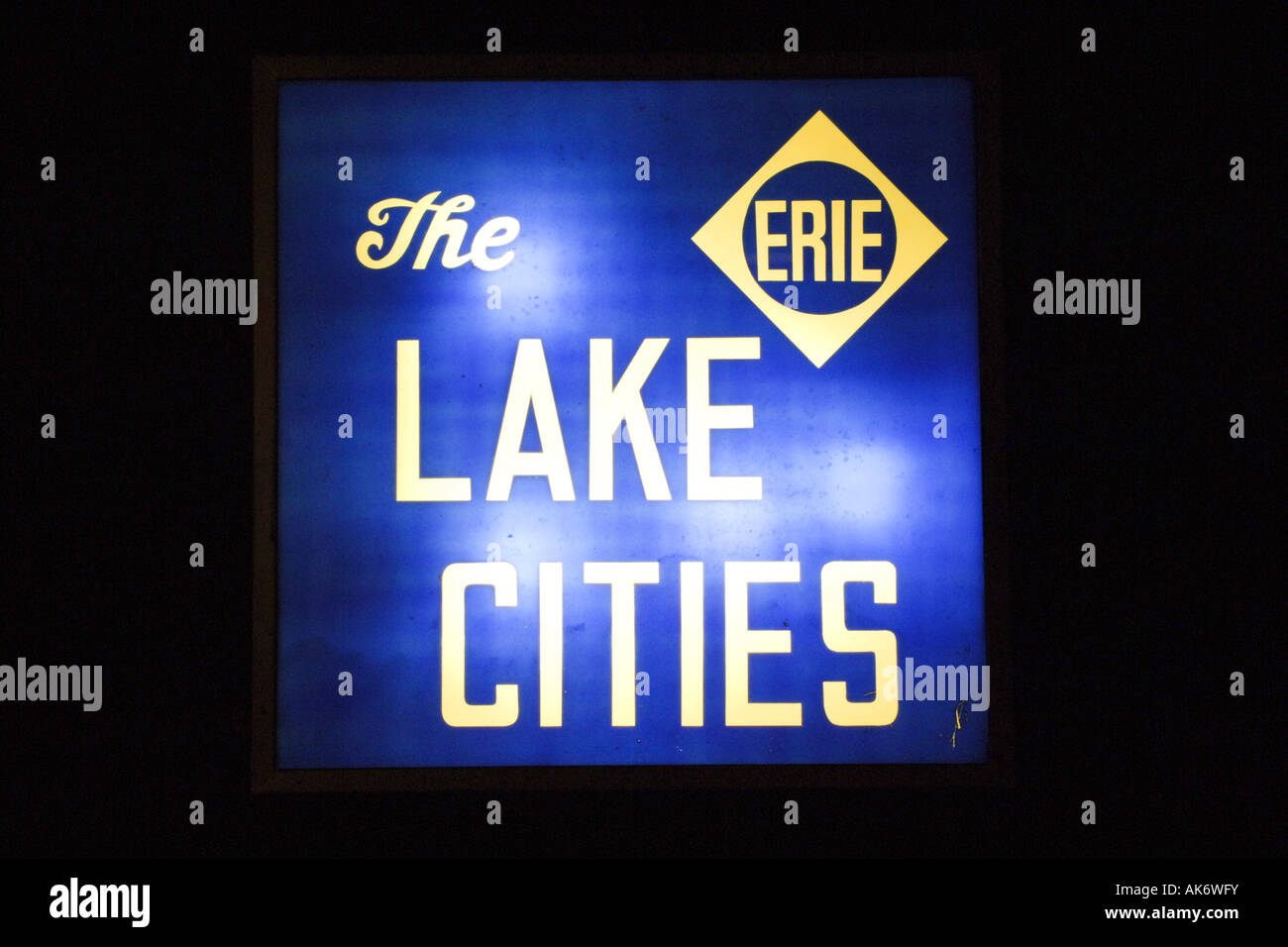Erie lake cities hi-res stock photography and images - Alamy