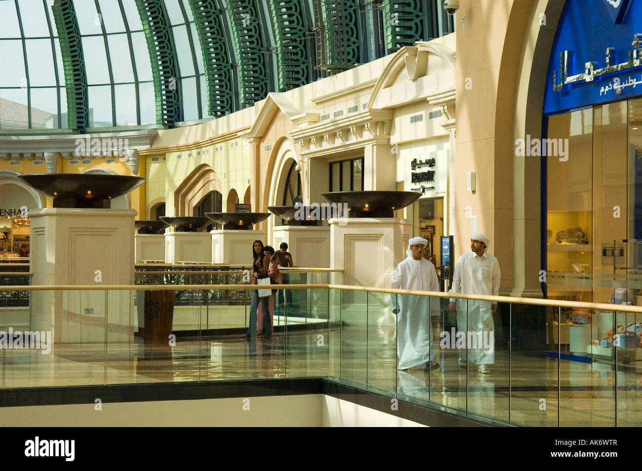 Emirates Mall / Dubai Stock Photo - Alamy