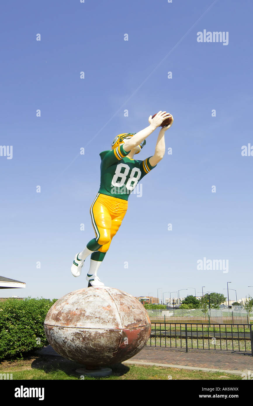 Statue of a Green Bay Packers football player Wisconsin WI Stock Photo ...