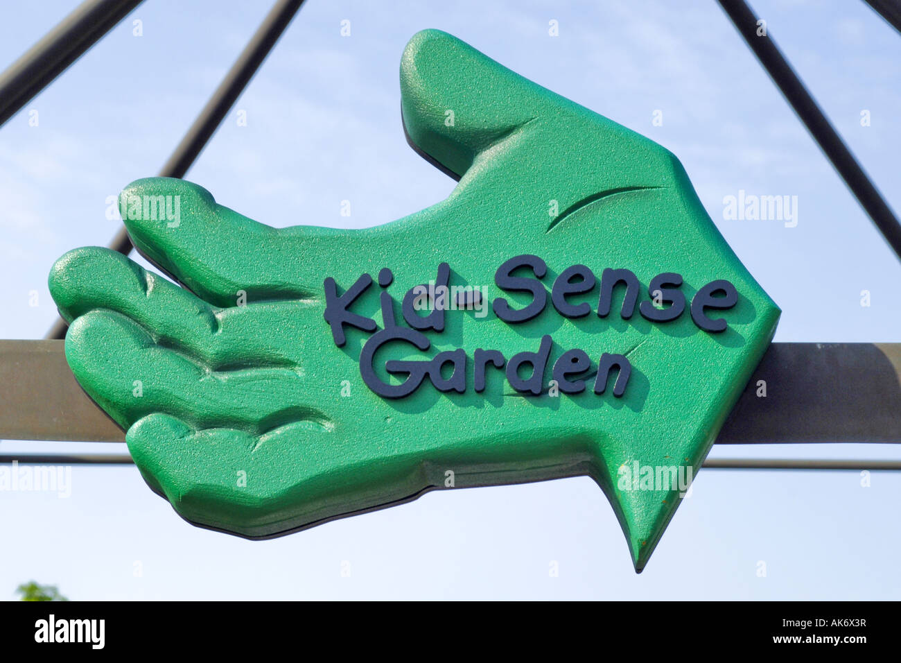 Kids sense garden green hand sign at the frederik Meijer gardens Grand ...