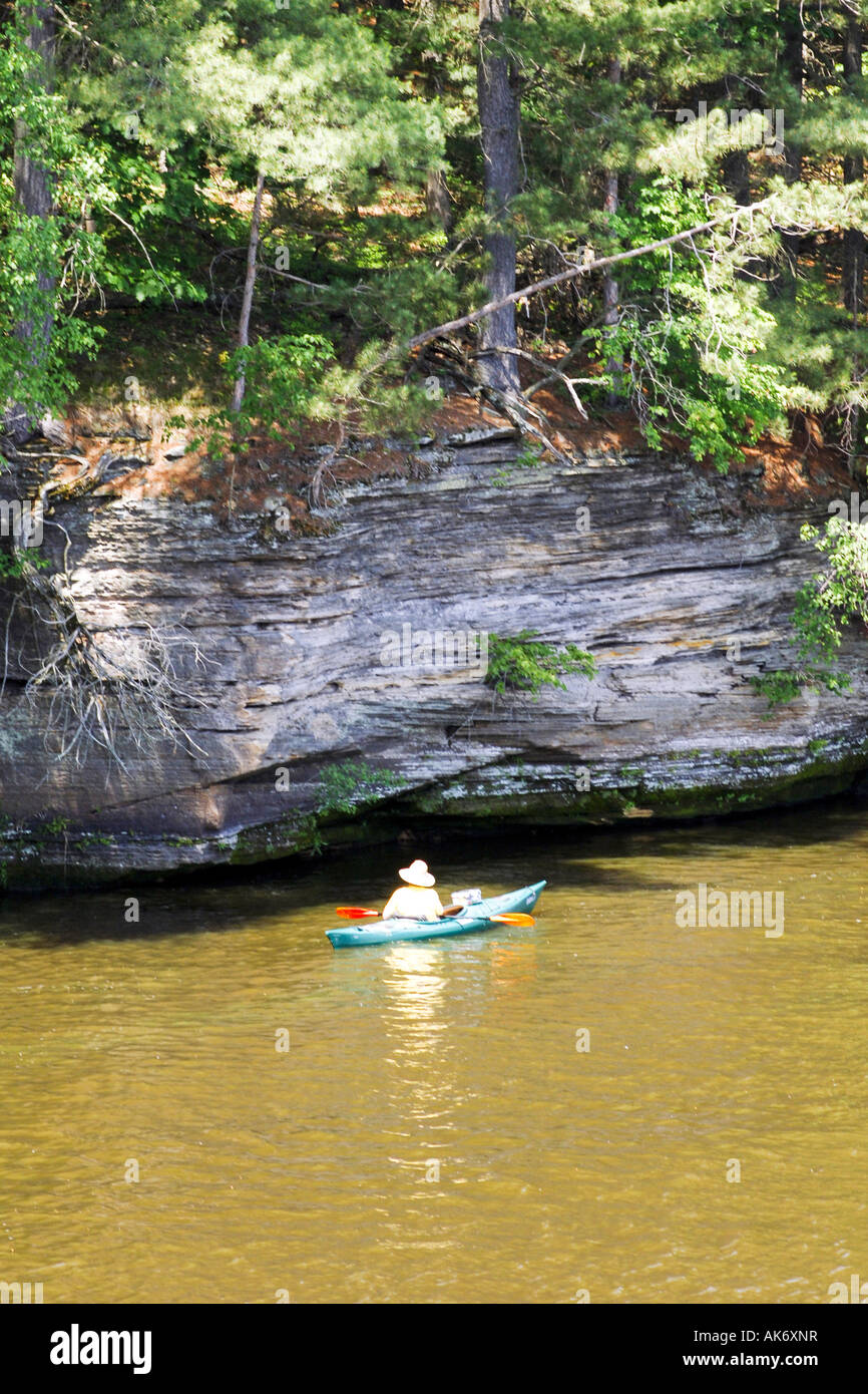 Woman paddling her canoe in the Wisconsin Dells WI Stock Photo - Alamy