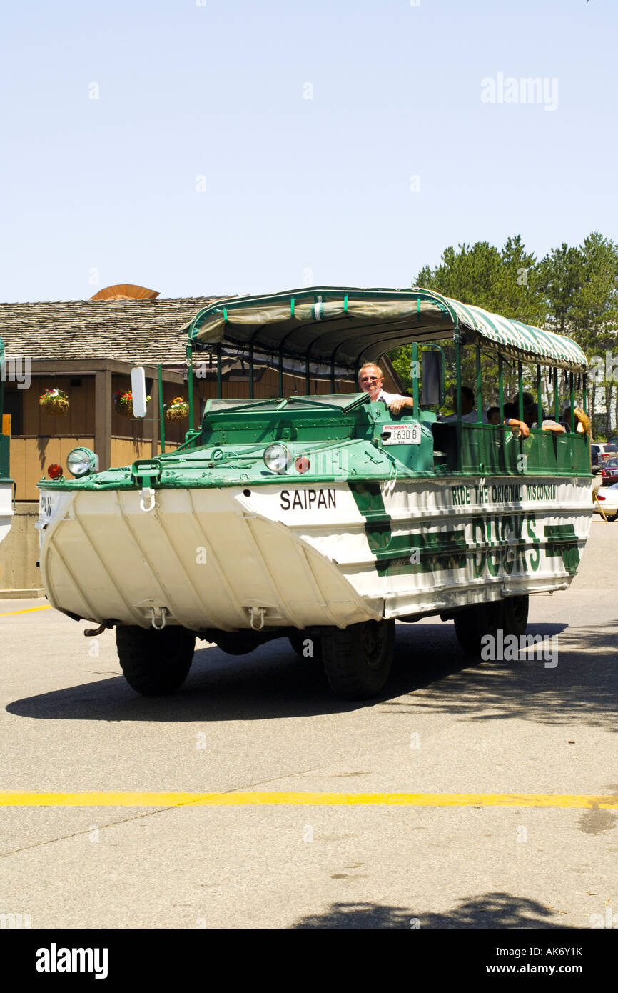 Wisconsin Dells Ducks High Resolution Stock Photography and Images - Alamy