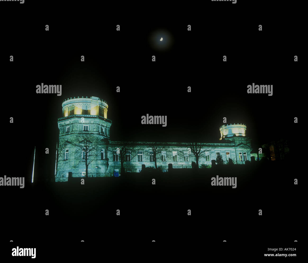 Edinburgh royal observatory telescope hi-res stock photography and ...