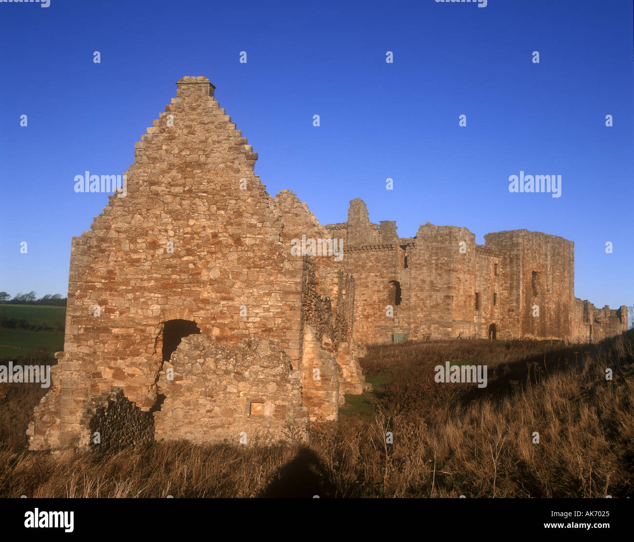 Crichton castle hi-res stock photography and images - Alamy
