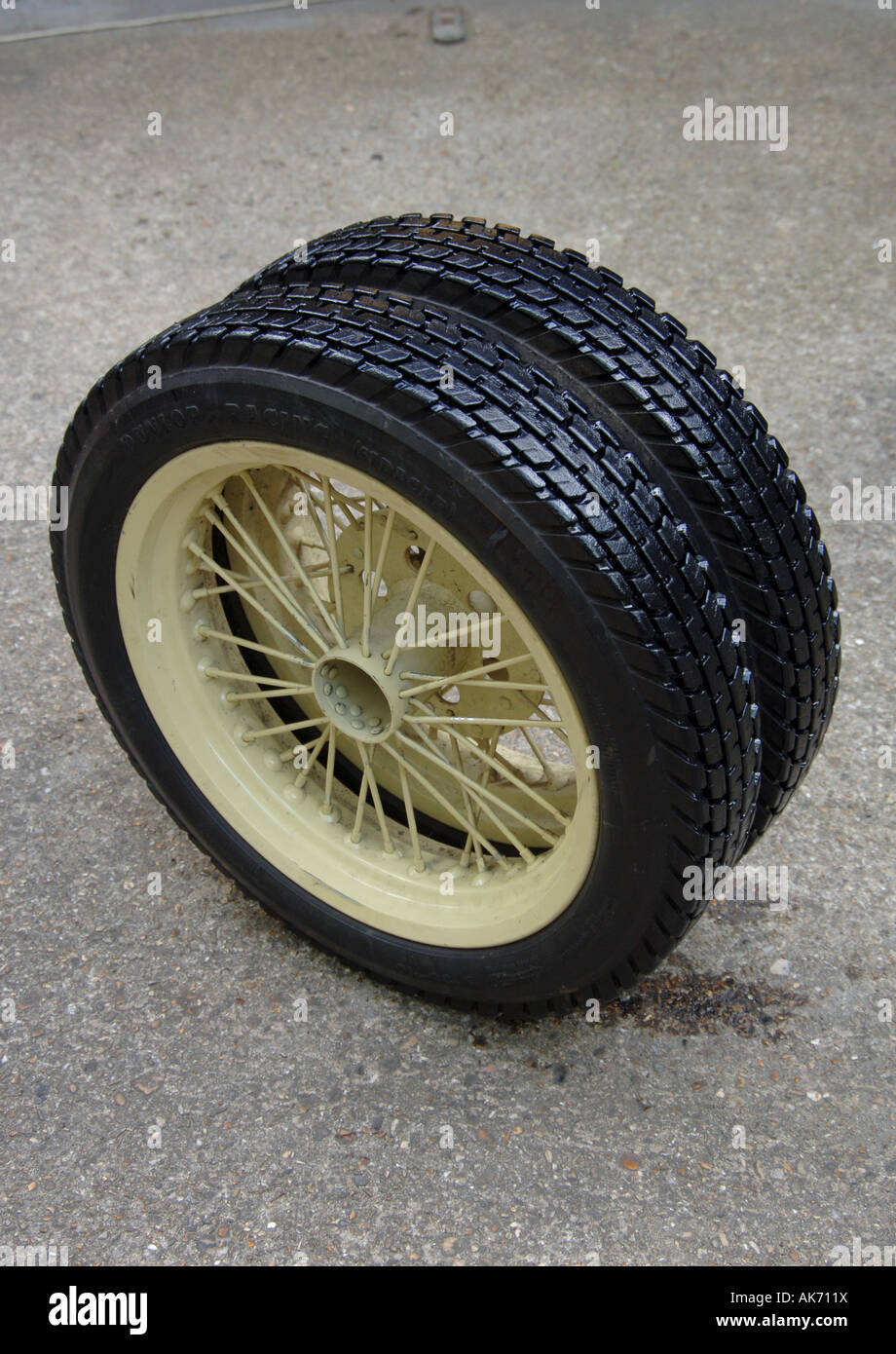 Twin rear wheels hi-res stock photography and images - Alamy