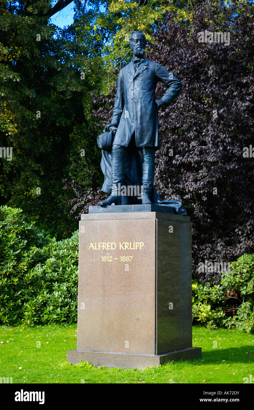 Statue of Alfred Krupp / Essen Stock Photo - Alamy