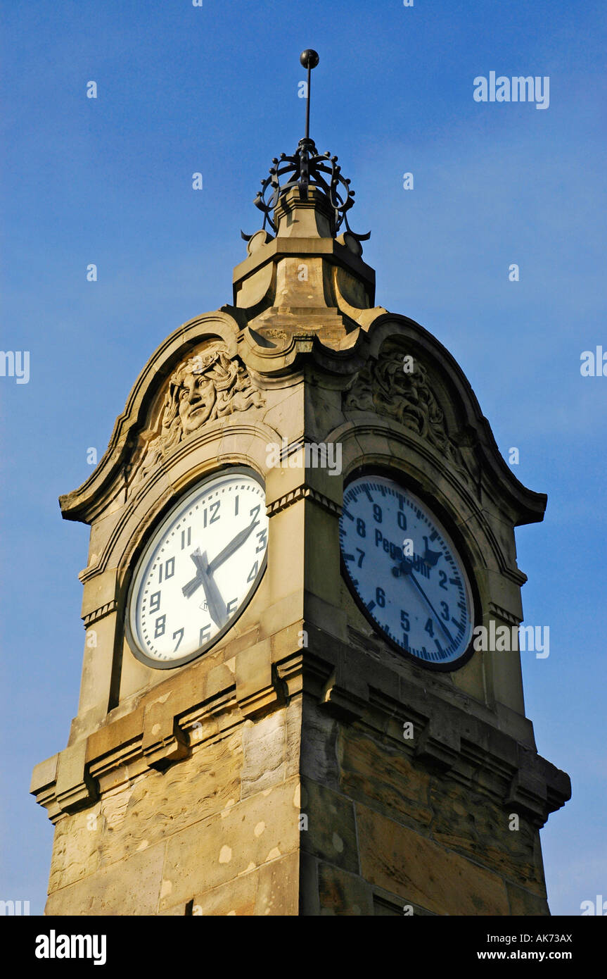 Clock tower dusseldorf hi-res stock photography and images - Alamy