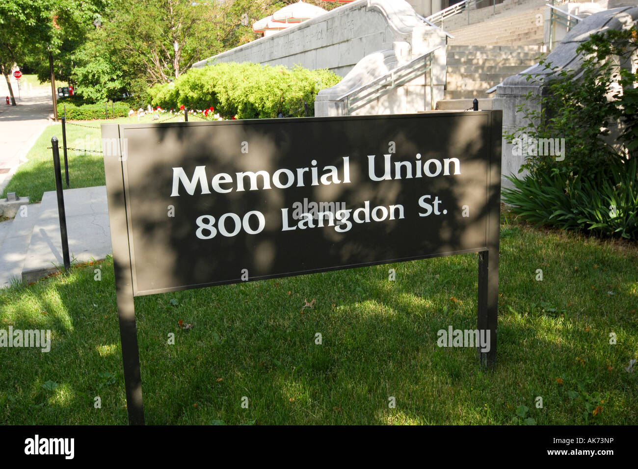 The Memorial Union buidling signpost on the University campus at ...