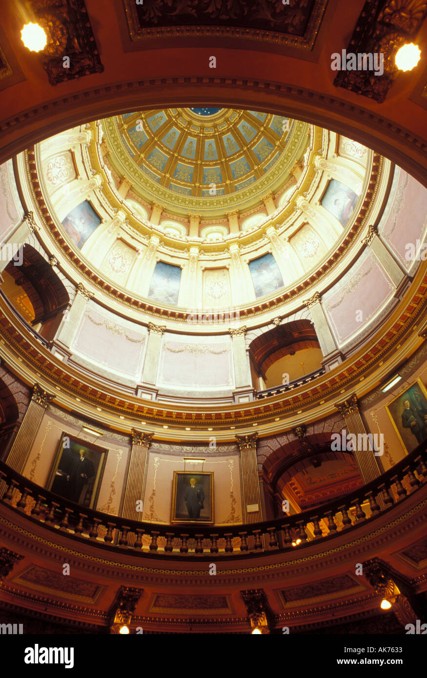 Michigan state capitol building interior hi-res stock photography and ...