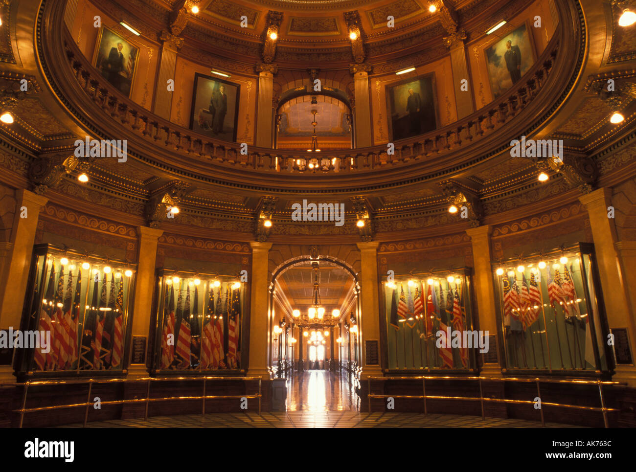 Michigan state capitol building interior hi-res stock photography and ...