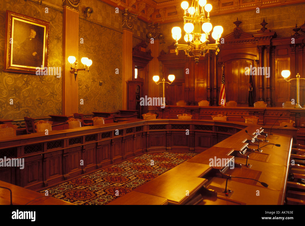 Michigan state capitol building interior hi-res stock photography and ...