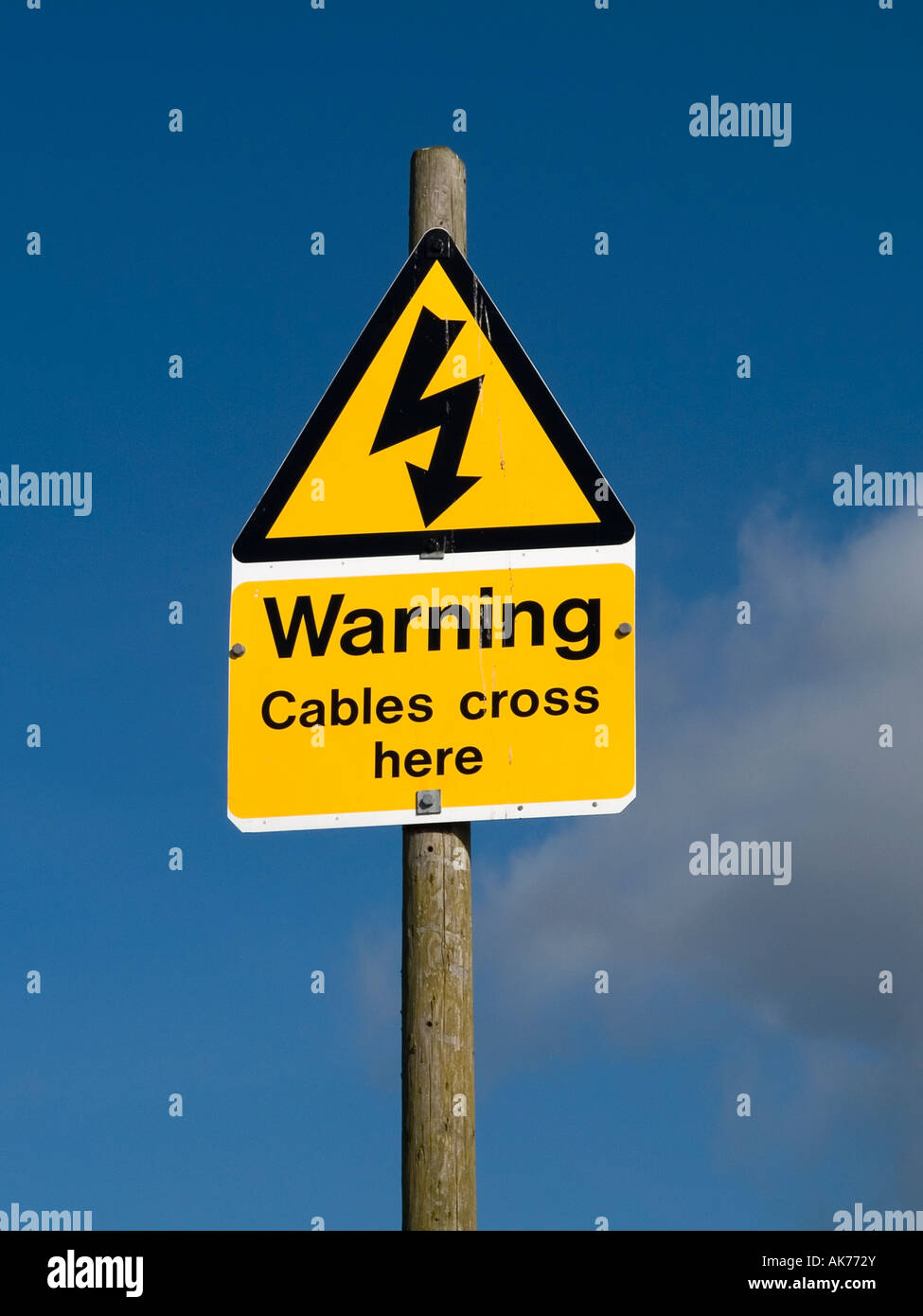 Submarine cable hi-res stock photography and images - Alamy