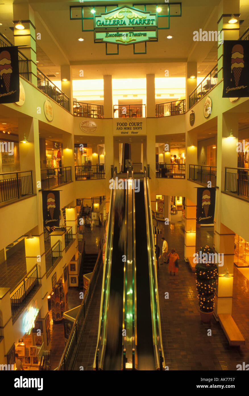 Mall of america holiday minnesota hi-res stock photography and images ...