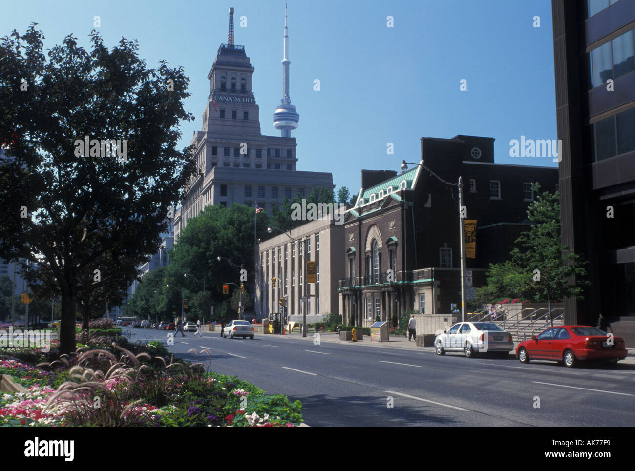 Toronto avenue hi-res stock photography and images - Alamy