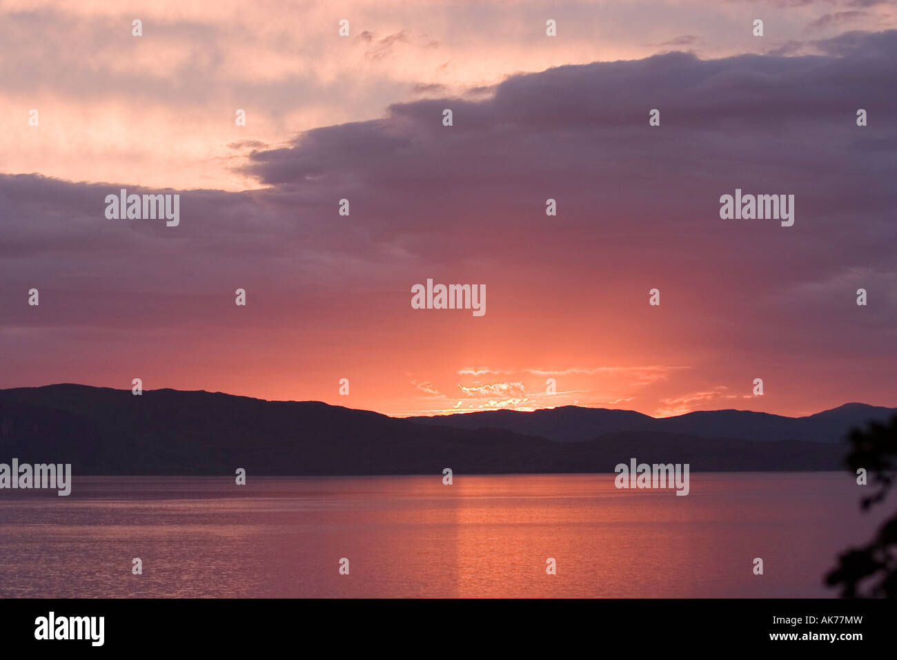 Sunset from Applecross penninsula overlooking Isle of Raasay on the ...