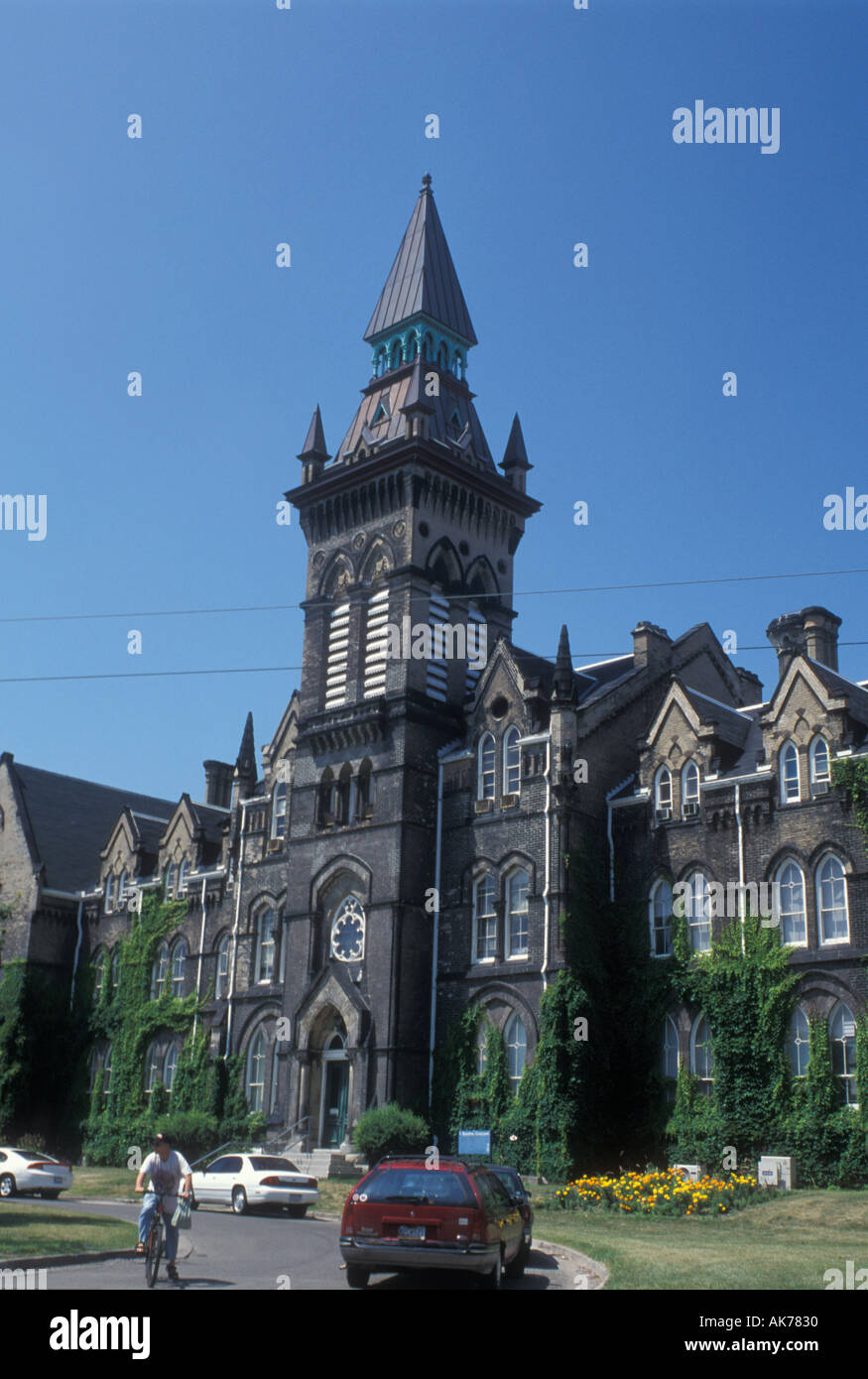 University toronto st george campus hi-res stock photography and images ...