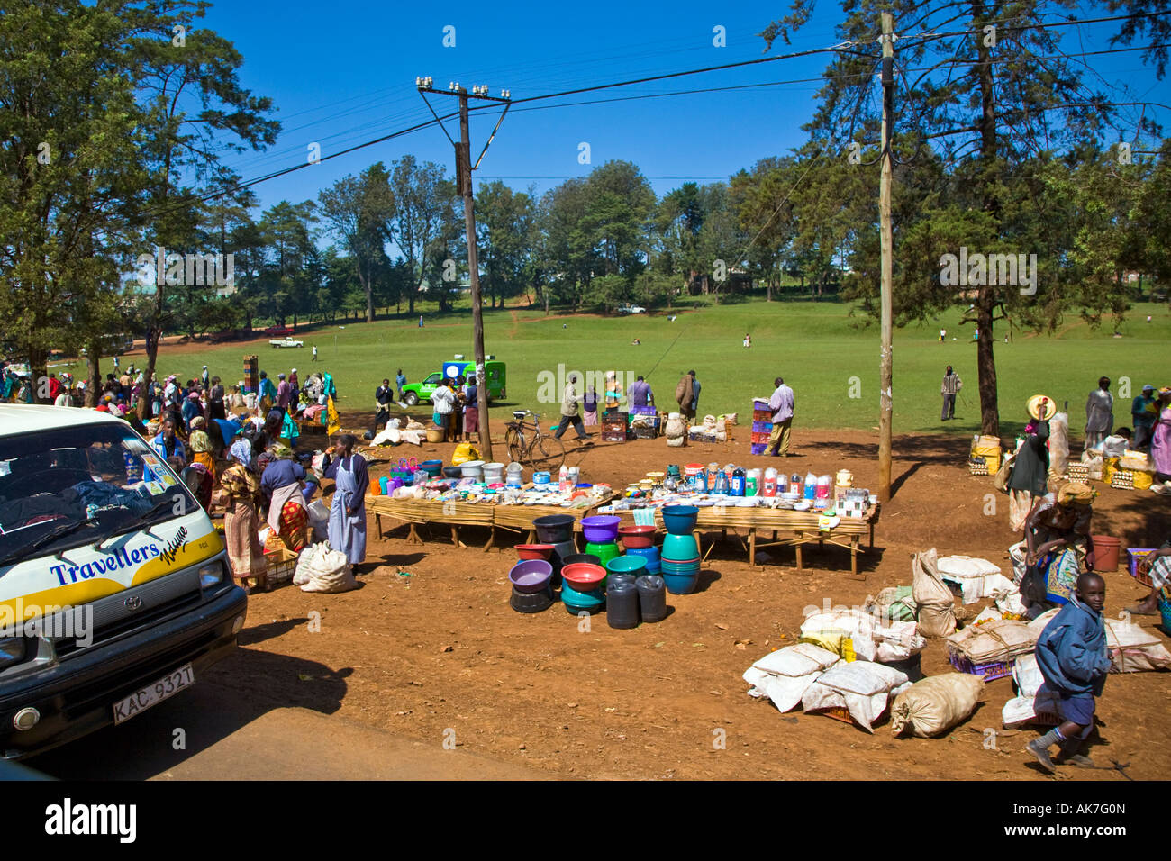 Roadside market kenya hi-res stock photography and images - Alamy
