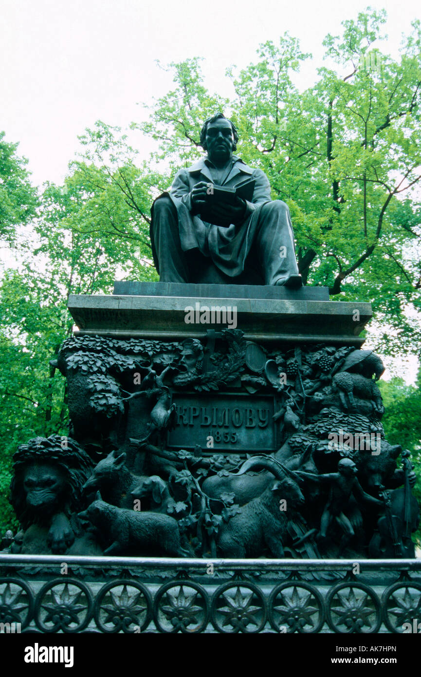 Iwan Krylow statue / St. Petersburg Stock Photo - Alamy