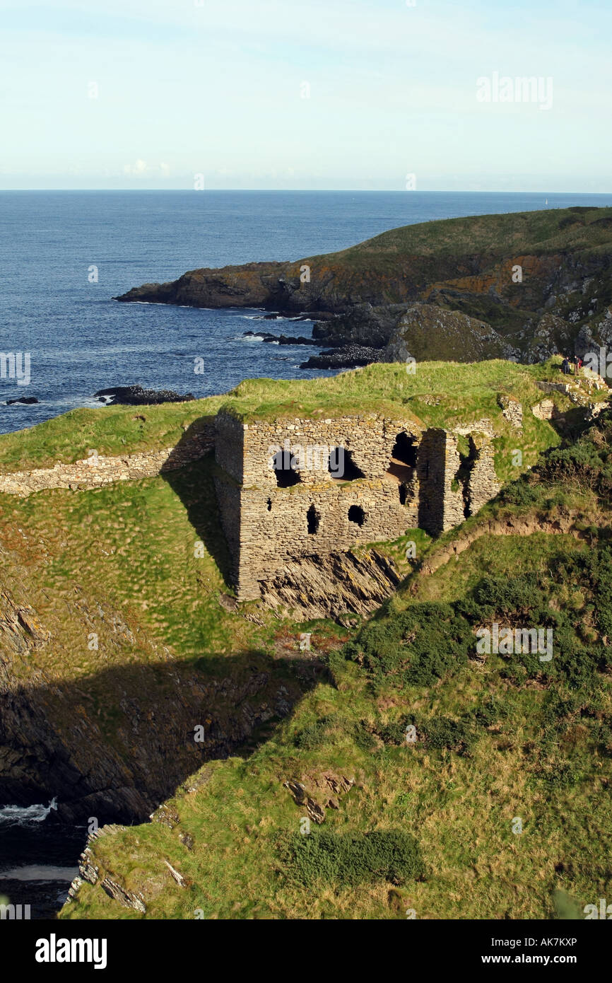 The impressive ruin of Findlater Castle on the coast between Cullen and ...